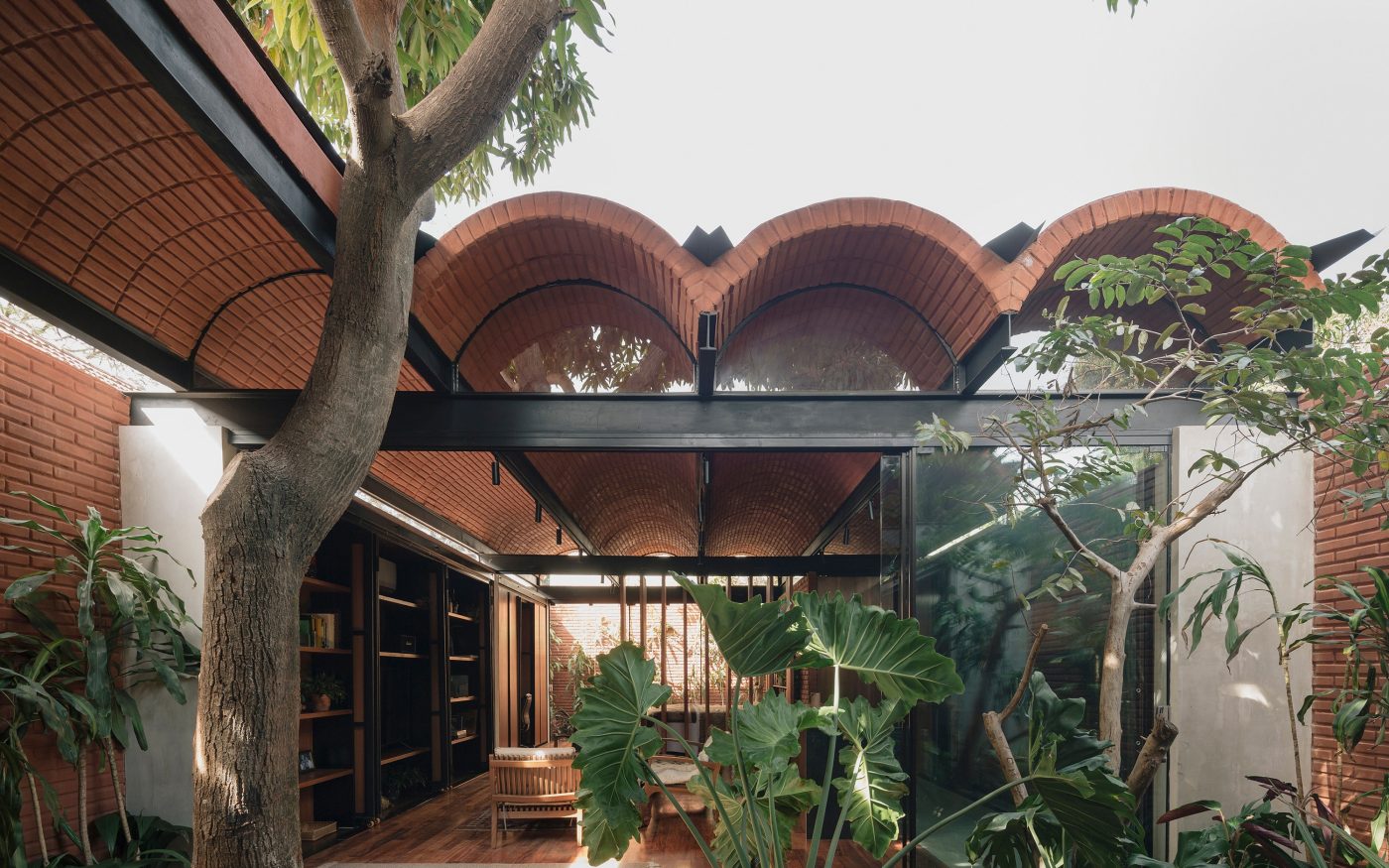 The Intermediate House - Paraguay